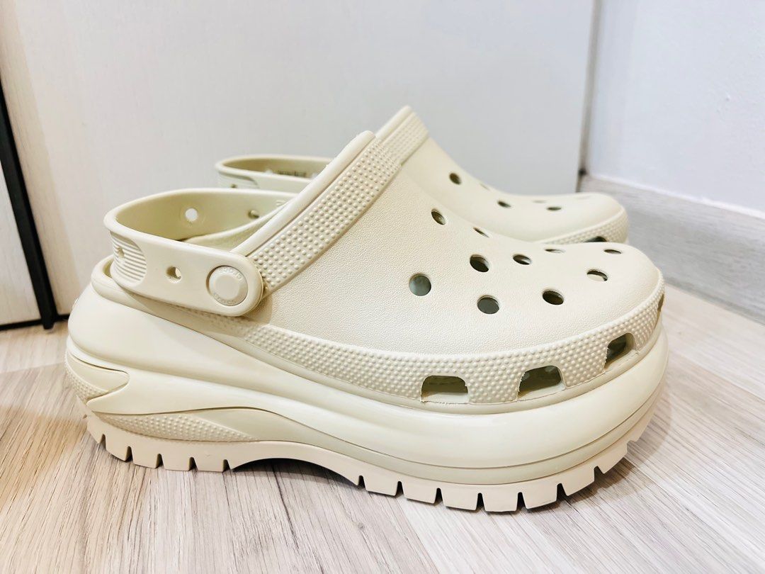 CROCS MEGA CRUSH CLOG, Luxury, Sneakers & Footwear on Carousell