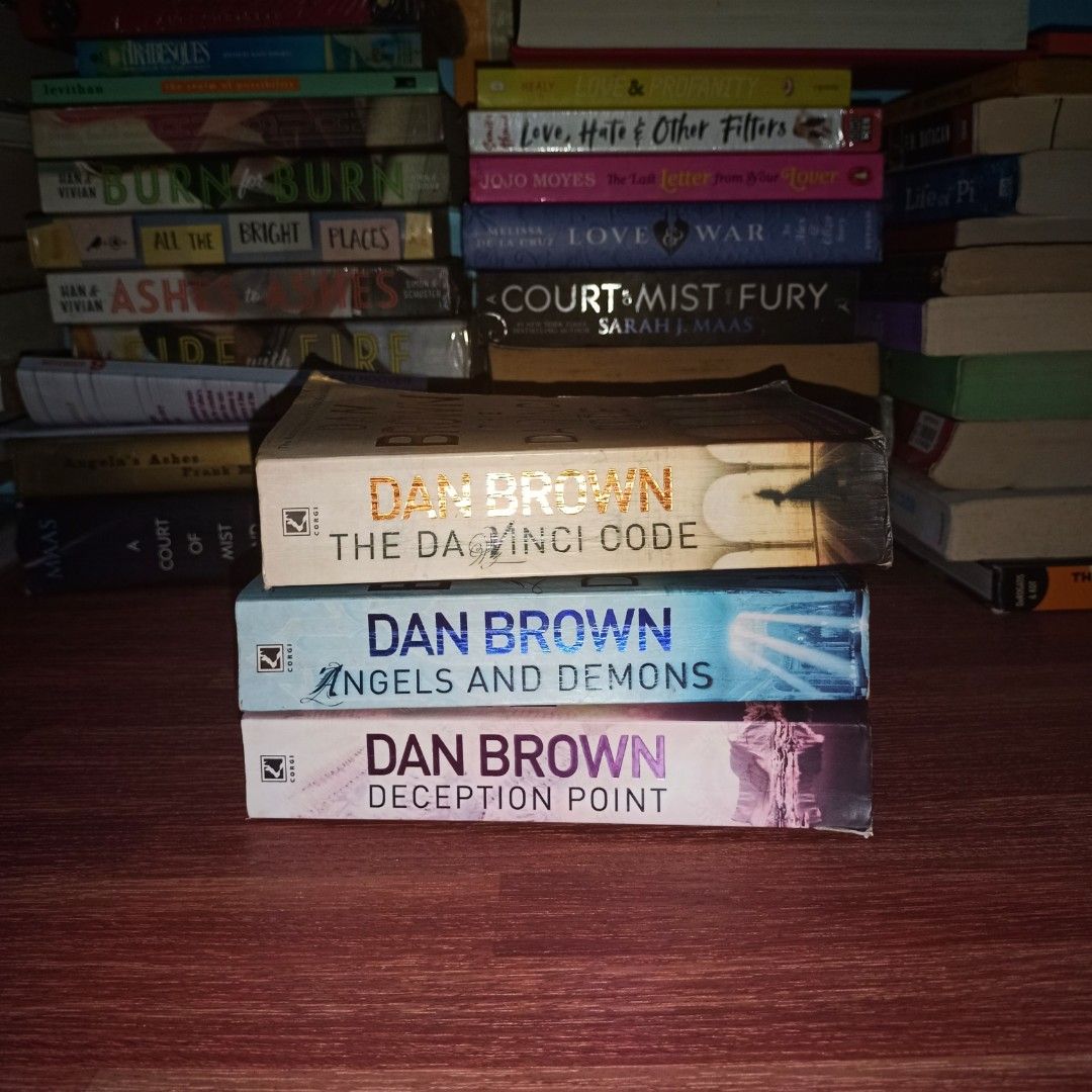 Dan Brown Books (The Davinci Code Angels and Demons Deception Point ...