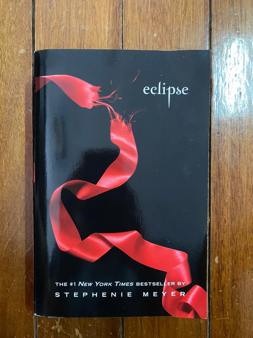 Eclipse by Stephenie Meyer, Hobbies & Toys, Books & Magazines, Fiction ...