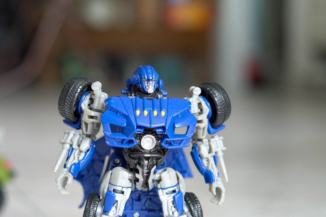 Evac Deluxe Class (USS Transformers), Hobbies & Toys, Toys & Games on ...