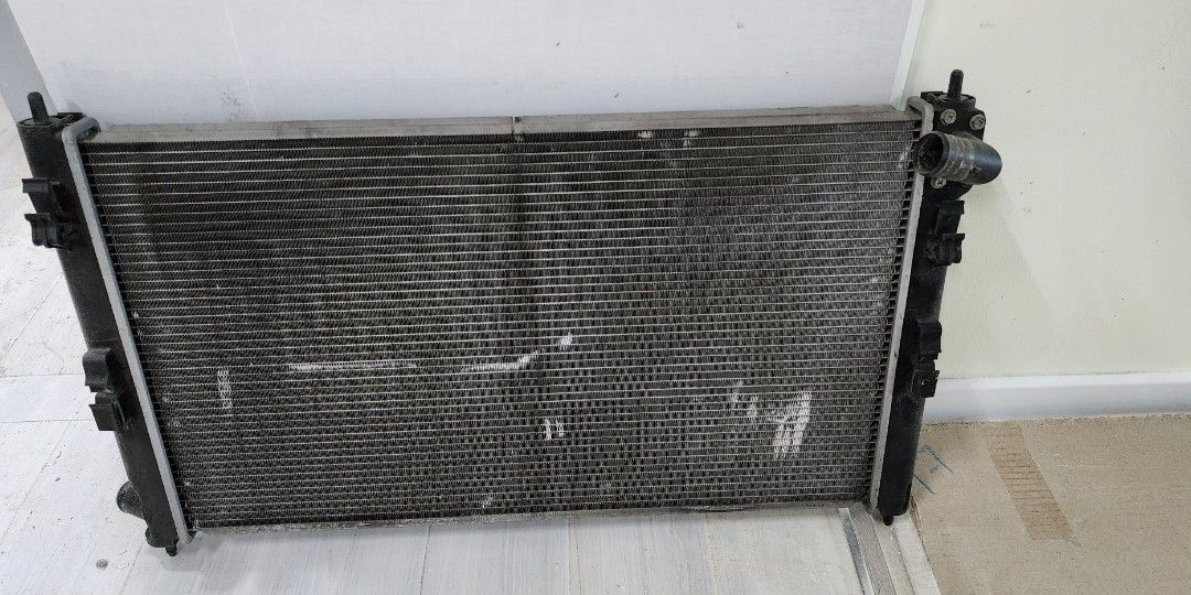 Evo X stock radiator, Car Accessories, Accessories on Carousell