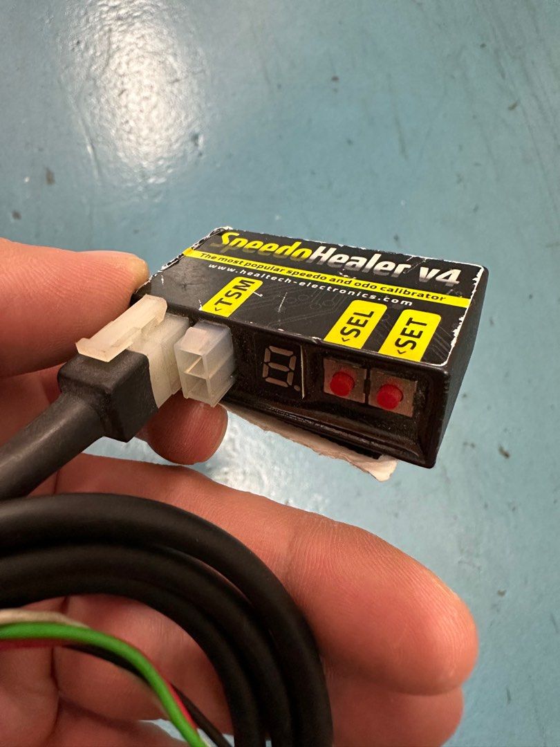 HealTech SpeedoHealer v4, Motorcycles, Motorcycle Accessories on Carousell