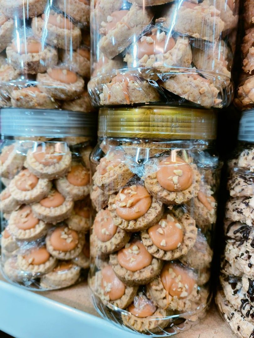 Homemade Kuih raya 2023, Food & Drinks, Homemade Bakes on Carousell