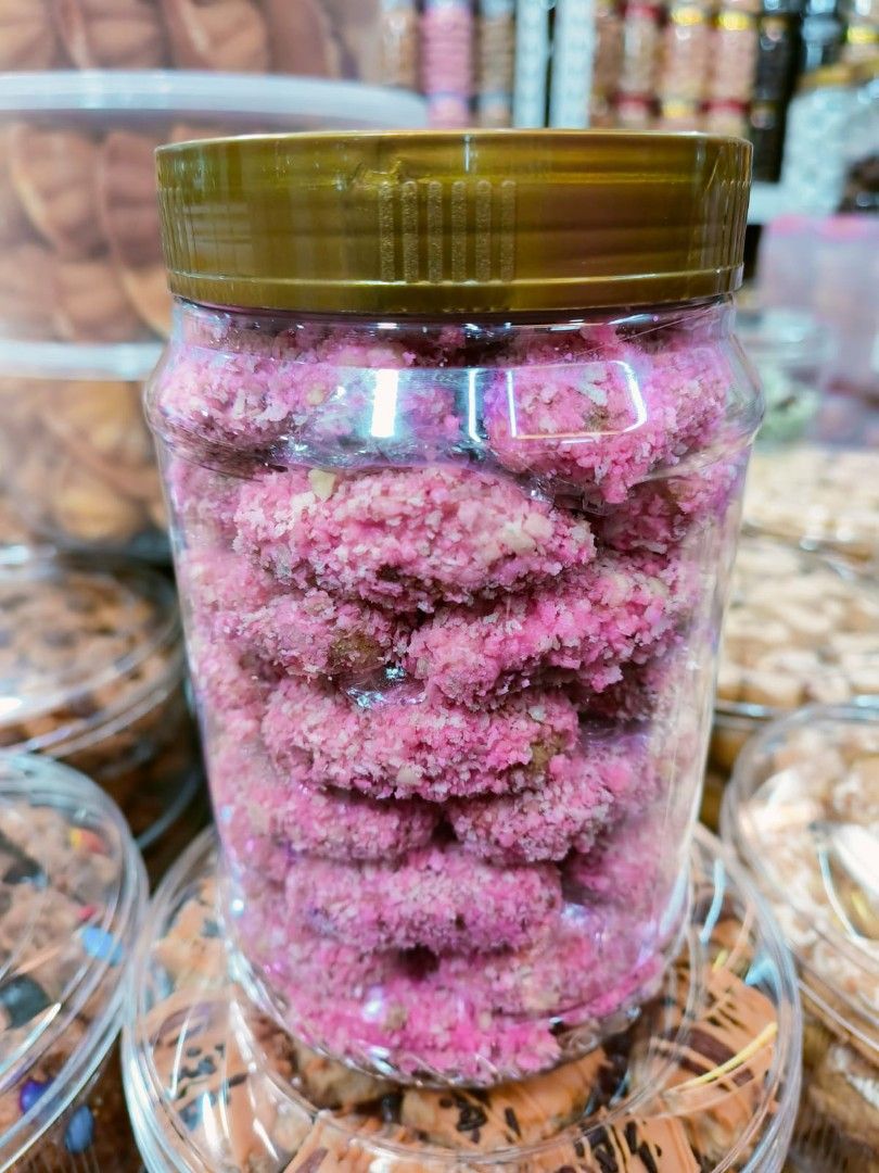 Homemade Kuih raya 2023, Food & Drinks, Homemade Bakes on Carousell