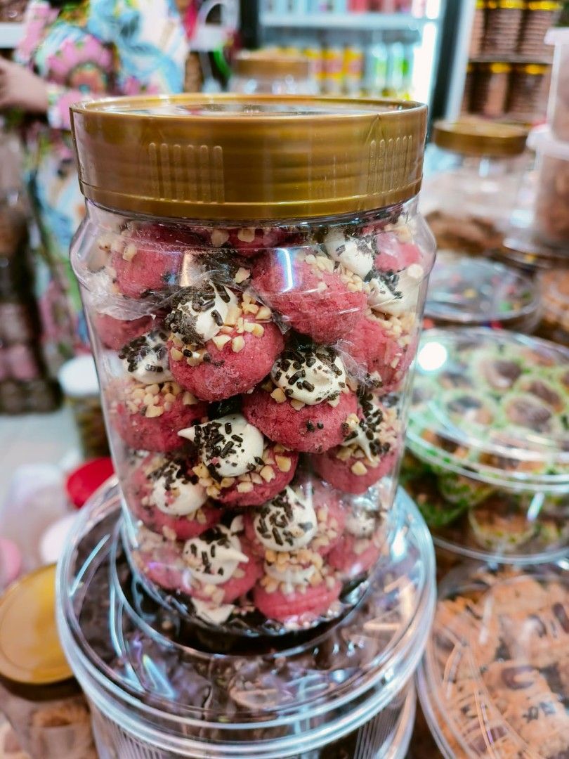 Homemade Kuih raya 2023, Food & Drinks, Homemade Bakes on Carousell