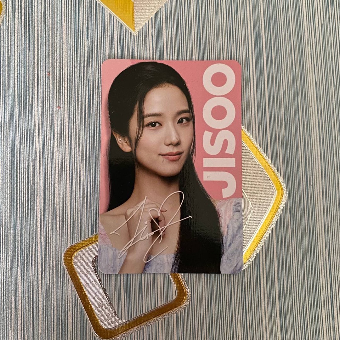 Jisoo Oreo PC, Hobbies & Toys, Memorabilia & Collectibles, K-Wave on ...