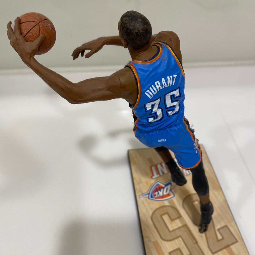 McFarlane Toys 麥法蘭 NBA KEVIN DURANT 雷霆隊 6吋公仔, 書籍、休閒與玩具, 玩具、公仔、桌遊在旋轉拍賣
