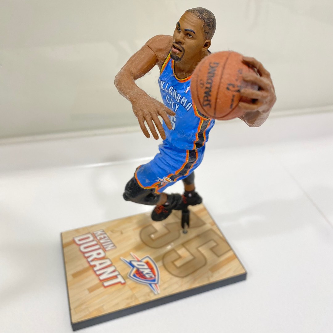 McFarlane Toys 麥法蘭 NBA KEVIN DURANT 雷霆隊 6吋公仔, 書籍、休閒與玩具, 玩具、公仔、桌遊在旋轉拍賣