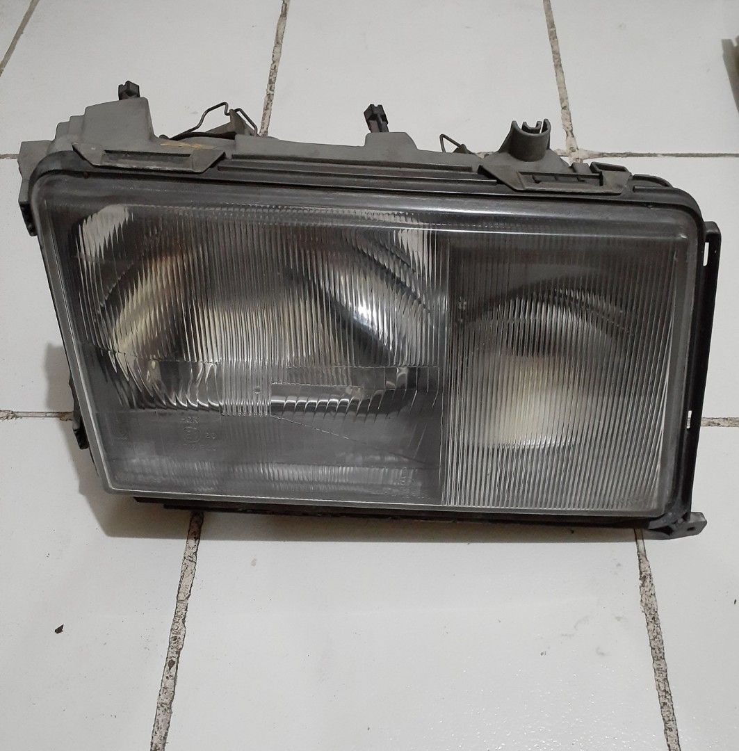 Mercedes Benz W124 headlight, Car Parts & Accessories, Body Parts and ...