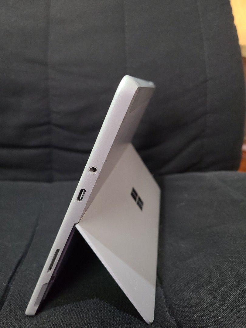 Microsoft Surface Go, 8GB Ram, Computers & Tech, Laptops & Notebooks on Carousell