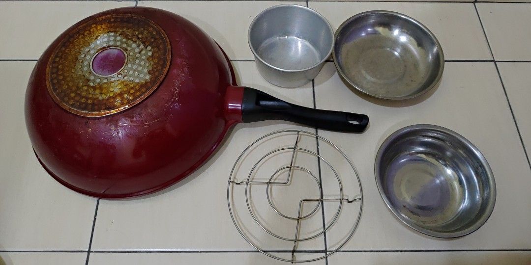 Mr DIY Premium Non-Stick Wok, Furniture & Home Living, Kitchenware ...