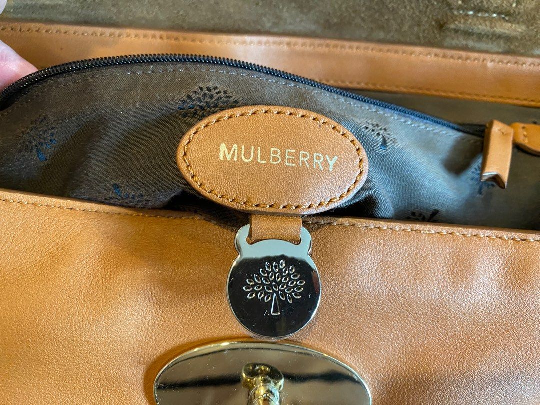 Mulberry Alexa, Luxury, Bags & Wallets on Carousell