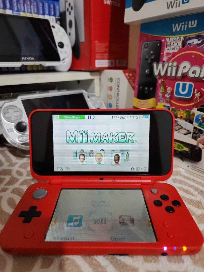 New Nintendo 2DS XL Pokeball Edition, Video Gaming, Video Game Consoles ...