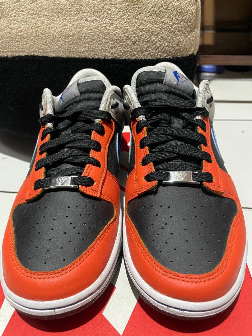 Nike Dunk Retro EMB Knicks 75 th Anniversary, Fesyen Pria, Sepatu ...