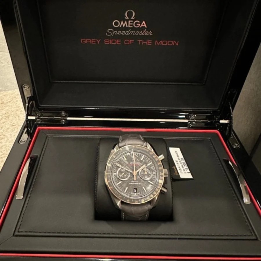 Omega speedometer, 名牌, 手錶 - Carousell