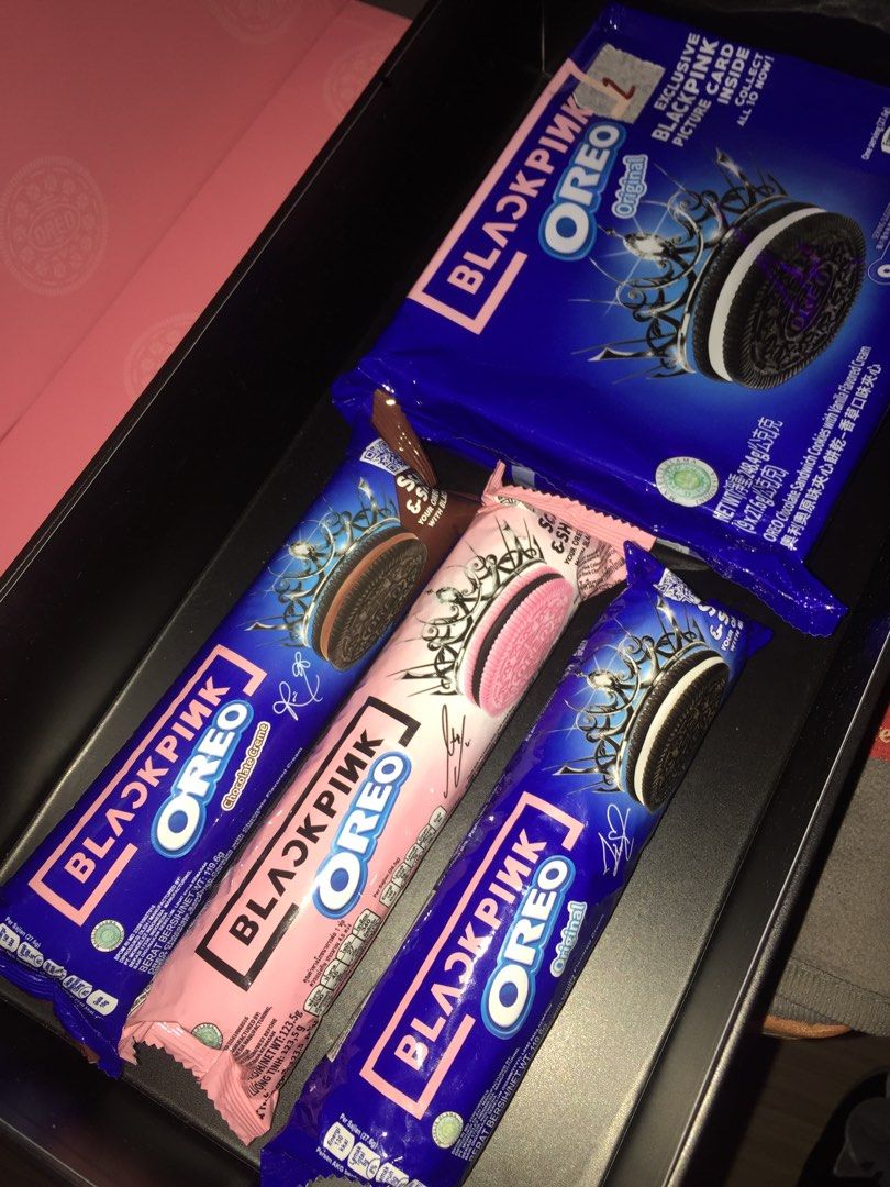 Oreo x Blackpink Limited Edition Exclusive Kit(set of 4/5), Food ...