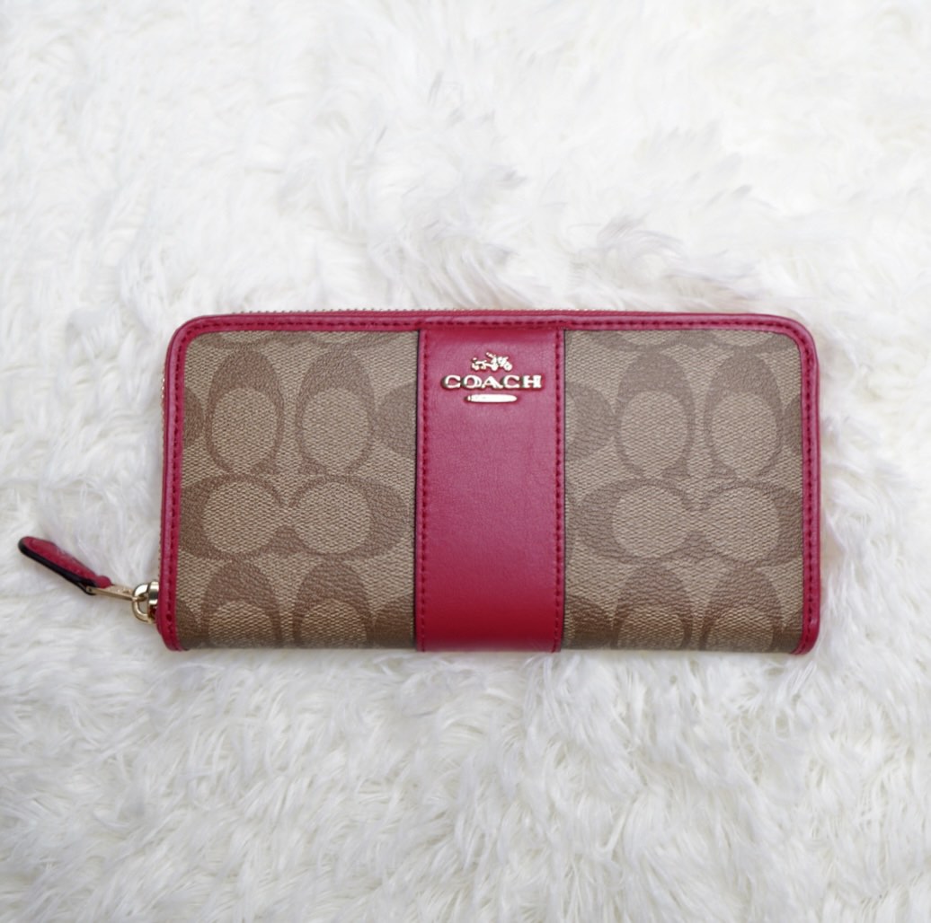 Original Coach Wallet, Luxury, Bags & Wallets on Carousell