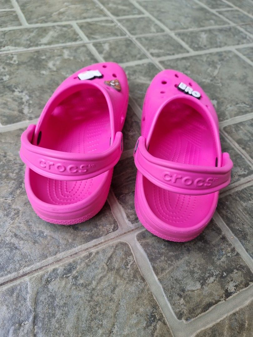 Original Crocs Classic Clog (Electric Pink), Women's Fashion, Footwear ...