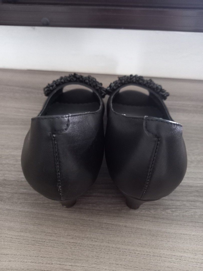 Pazzion shoes, Women's Fashion, Footwear, Wedges on Carousell