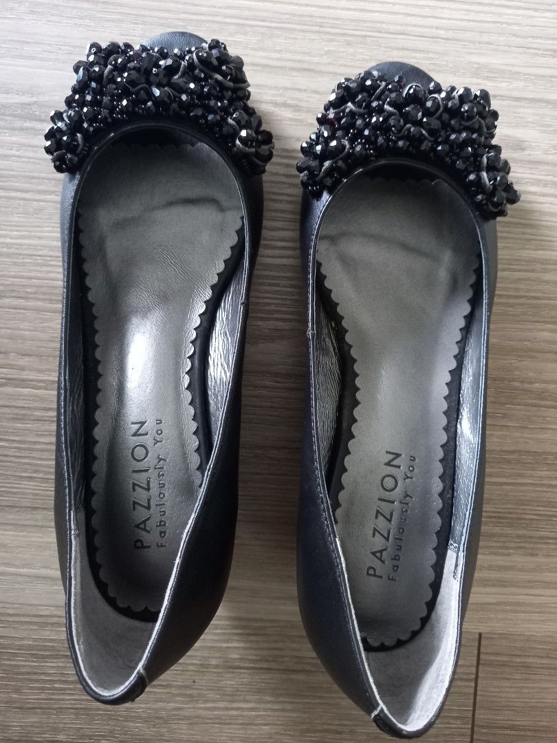 Pazzion shoes, Women's Fashion, Footwear, Wedges on Carousell