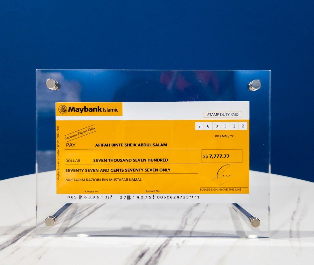 Personalized Hantaran Cheques With Frame, Hobbies & Toys, Stationery ...