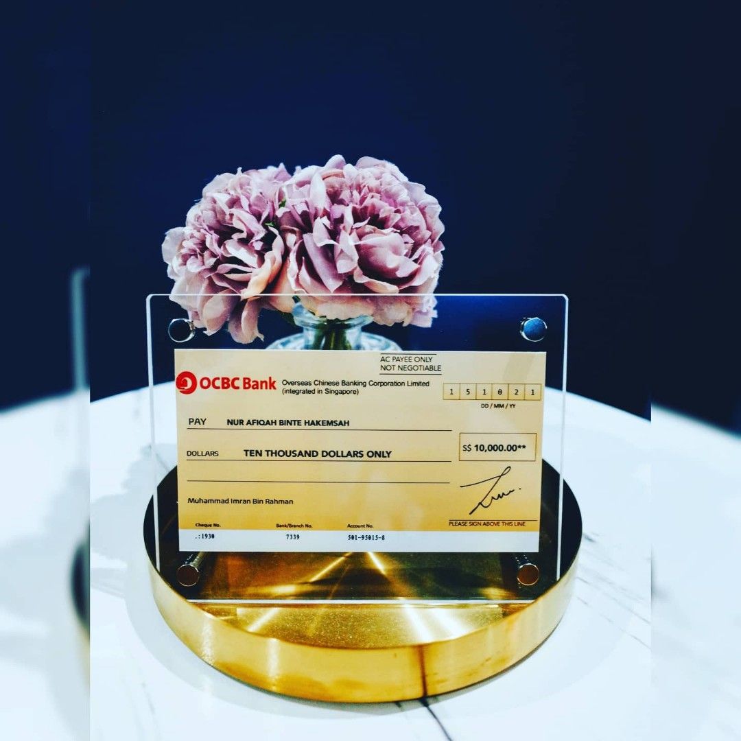 Personalized Hantaran Cheques With Frame, Hobbies & Toys, Stationery ...