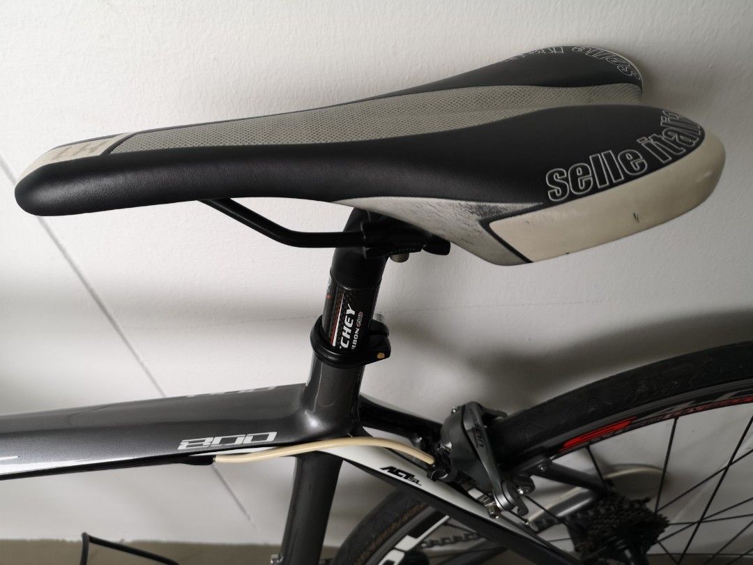 Polygon Helios 800 Carbon Road bike, Sports Equipment, Bicycles & Parts ...