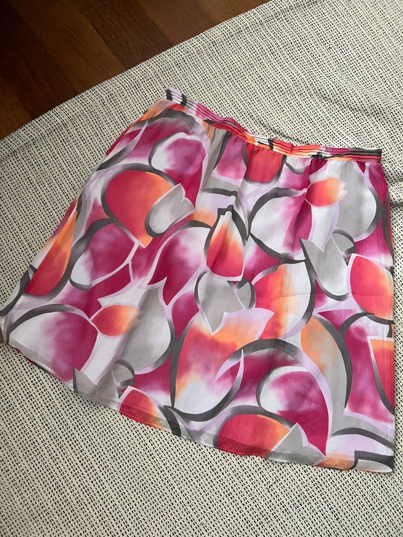 Pretty Skirt, Women's Fashion, Bottoms, Skirts on Carousell