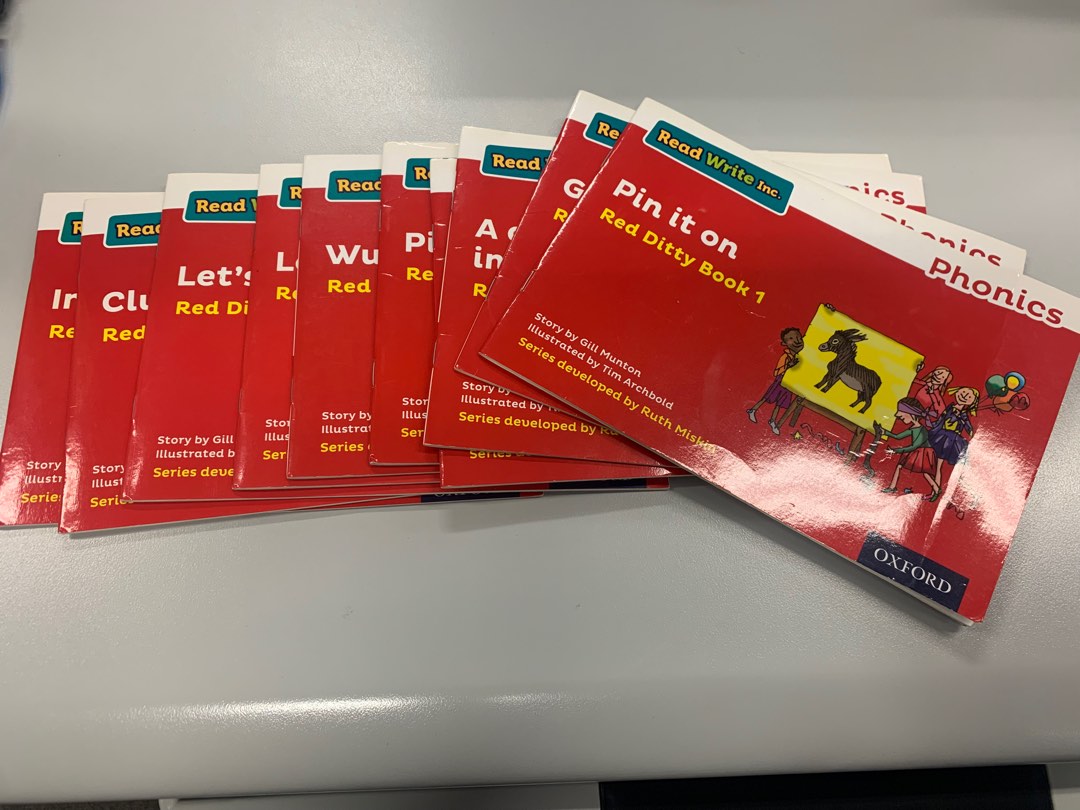 Read write inc Oxford rwi red book, 興趣及遊戲, 書本 & 文具, 小朋友書 - Carousell