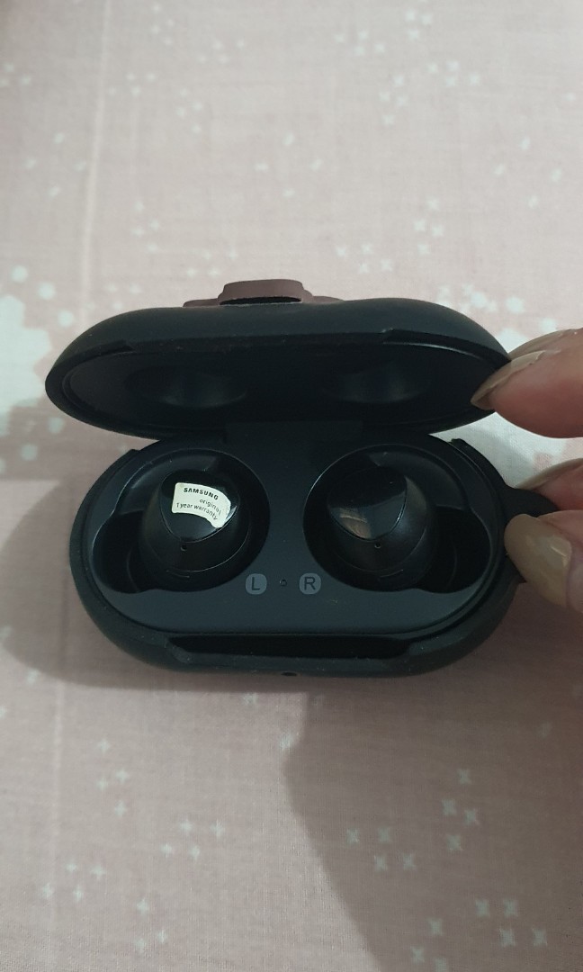 Samsung Galaxy Earbuds Audio Earphones On Carousell