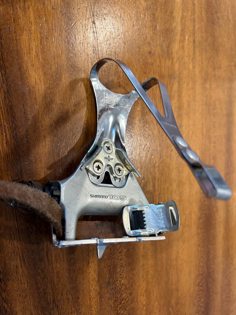 SHIMANO 105 PD-1055 PEDALS + TOE CLIPS, Sports Equipment, Bicycles ...