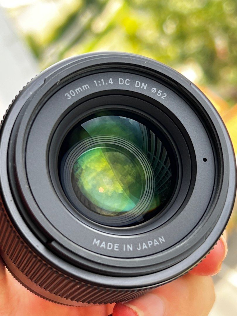 [Sony E] Sigma F1.4 30mm Lens, Photography, Lens & Kits on Carousell