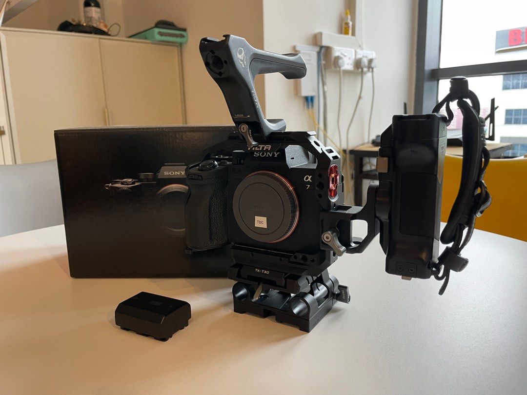 Sony A7iv + Tilta Cage & Grip Set, Photography, Cameras on Carousell