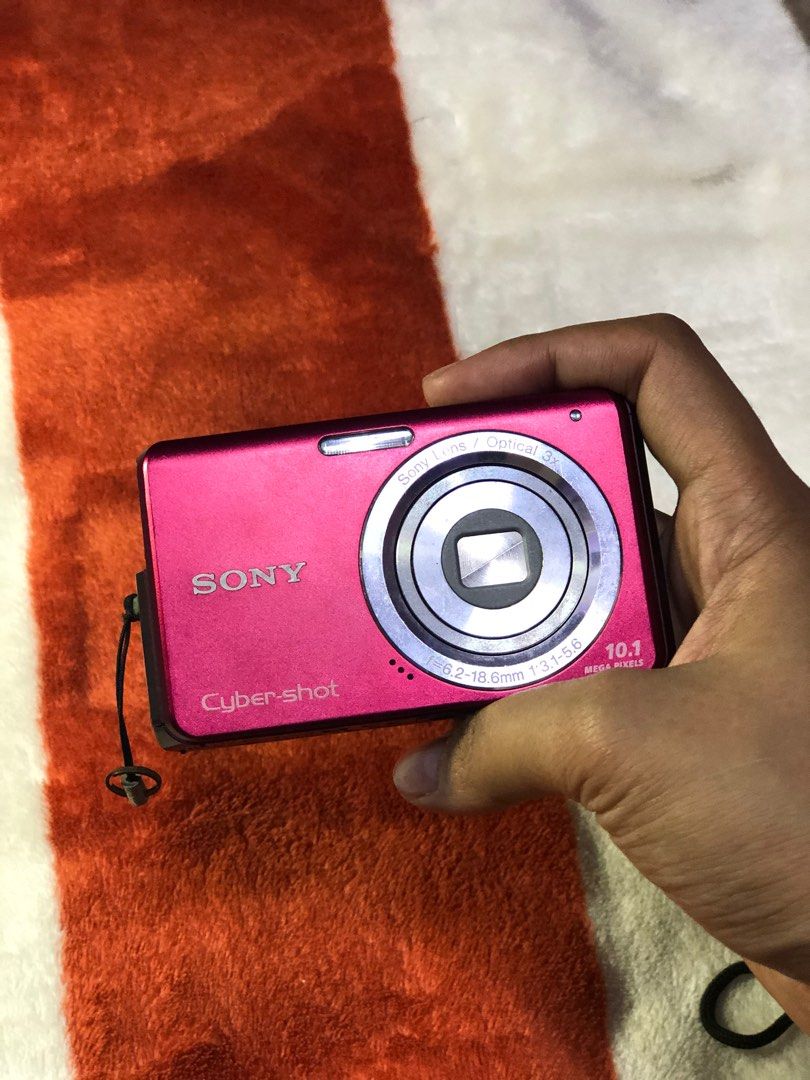 Sony cybershot dsc-w180, Photography, Cameras on Carousell