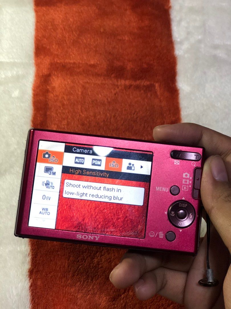 Sony cybershot dsc-w180, Photography, Cameras on Carousell