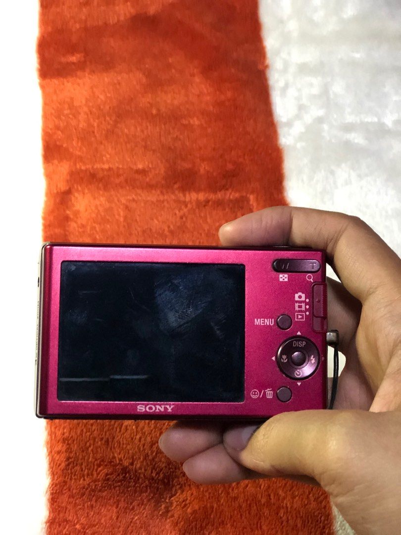 Sony cybershot dsc-w180, Photography, Cameras on Carousell