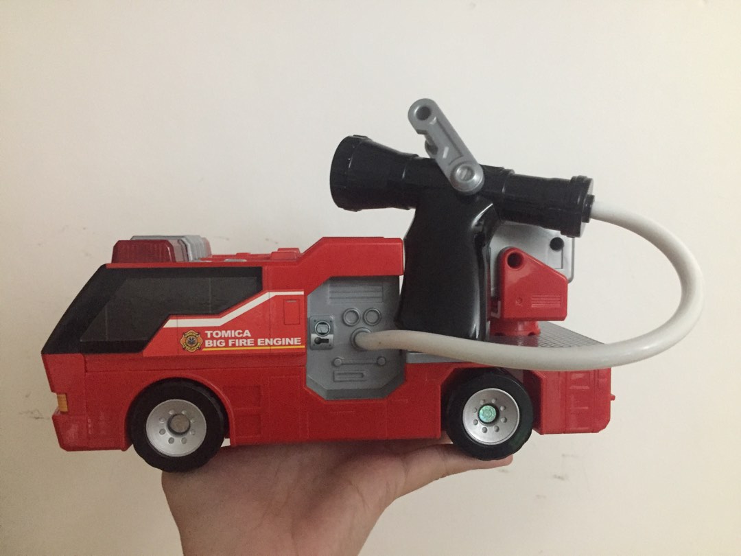 Tomica Big Fire Truck, Hobbies & Toys, Toys & Games on Carousell