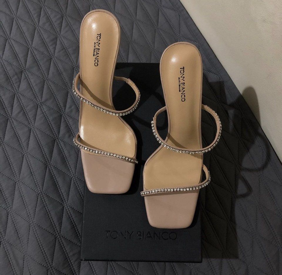 Tony Blanco Heels, Women's Fashion, Footwear, Heels on Carousell