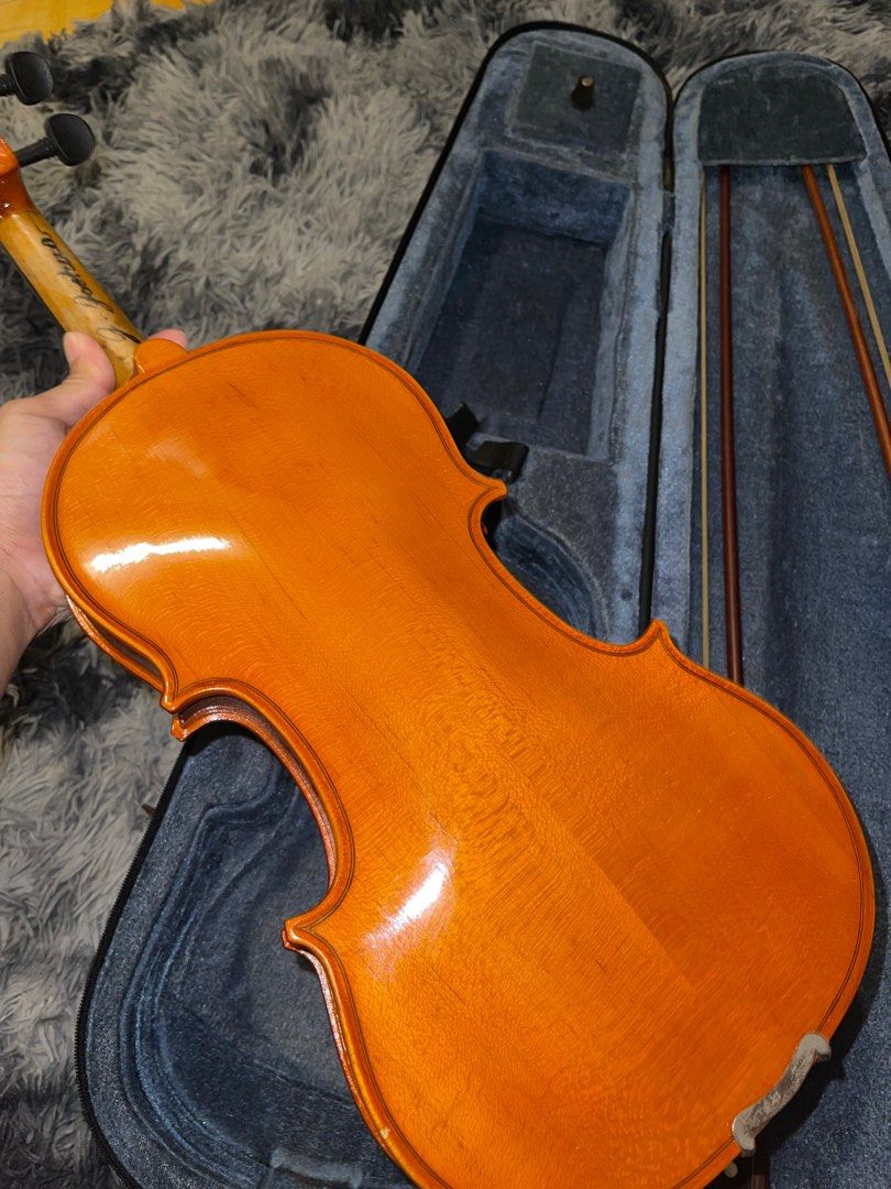 Valencia Violin 4/4, Hobbies & Toys, Music & Media, Musical Instruments ...