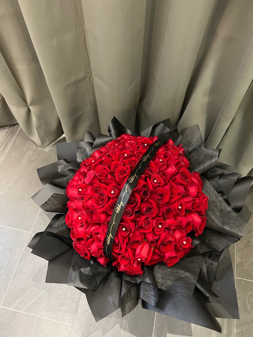 Proposal 99 Rose Flower Bouquet, Hobbies & Toys, Stationery & Craft ...