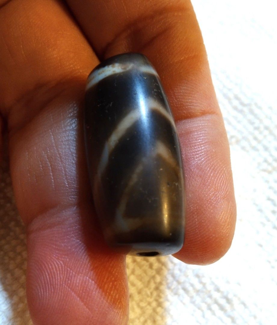 Vintage One eye Dzi Bead, Hobbies & Toys, Collectibles & Memorabilia ...