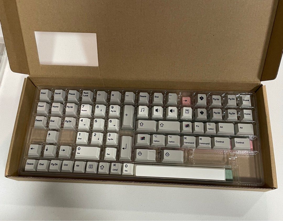 9009 retro pbt keycaps full layout, Computers & Tech, Parts ...