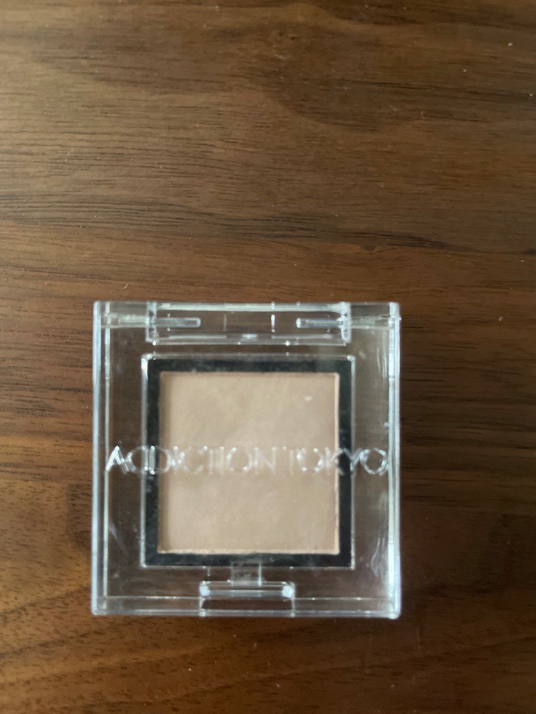 Addiction eyeshadow 021M, Beauty & Personal Care, Face, Makeup on Carousell