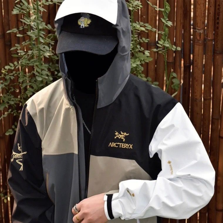 Authentic Archaeopteryx joint jacket, Luxury, Apparel on Carousell