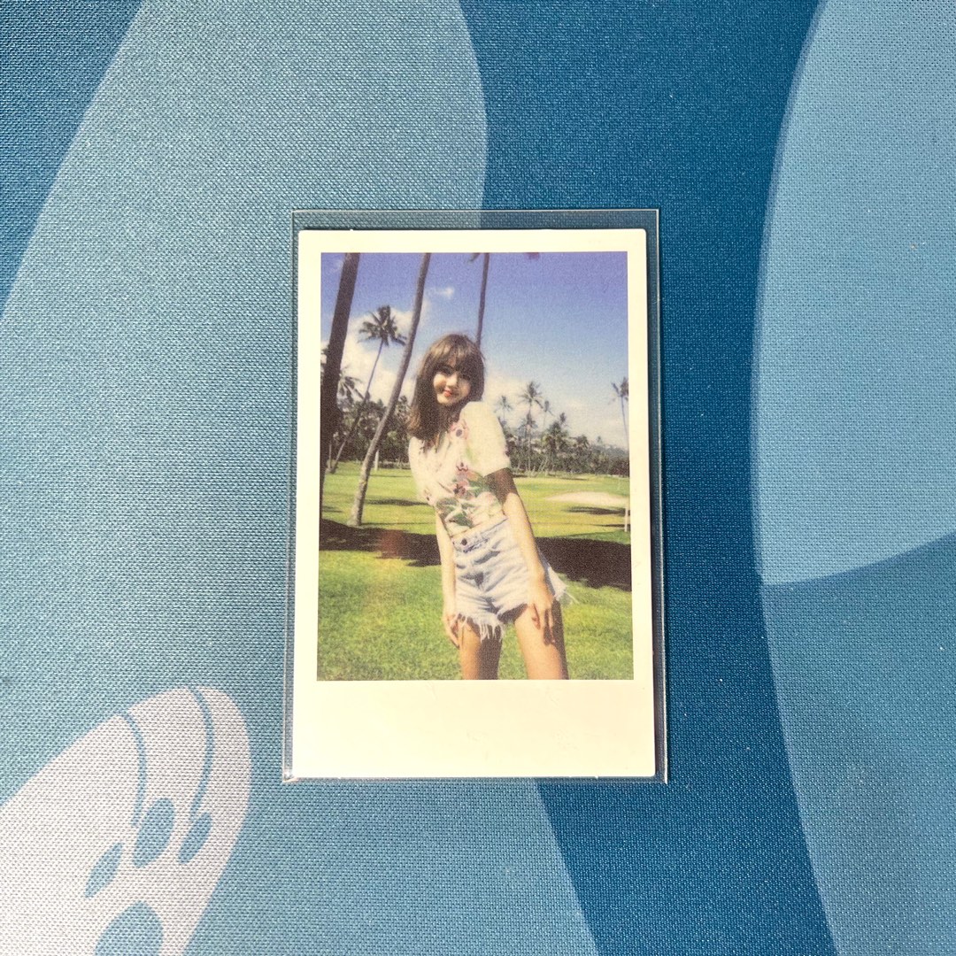 Blackpink Lisa Summer Diary in Hawaii Official Photocard, Hobbies ...