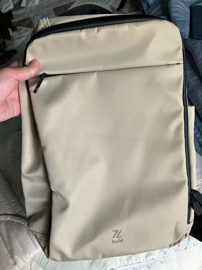 Bold quiver backpack, Men's Fashion, Bags, Backpacks on Carousell