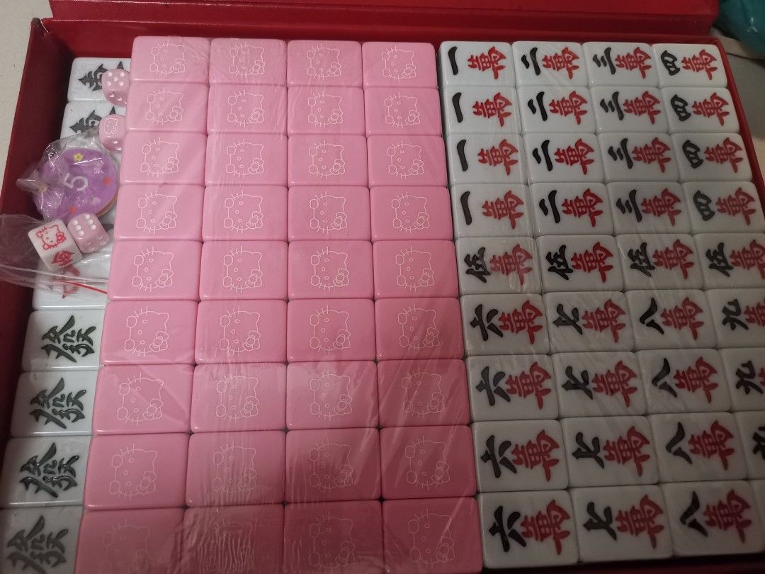 Brand new Hello Kitty Mahjong set, Hobbies & Toys, Toys & Games on ...