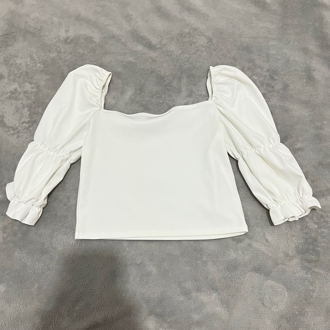 BSCO Puff Sleeves on Carousell