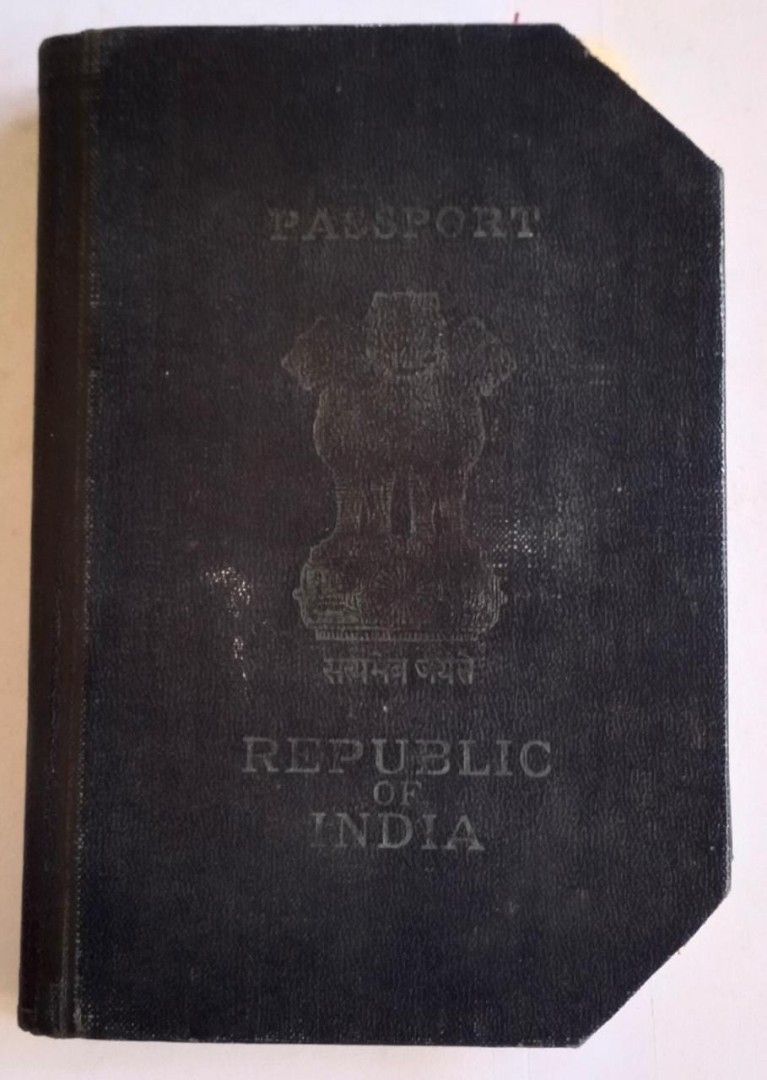 Collection of 5 Passports , issued to a same person. 1. 1950 india ...
