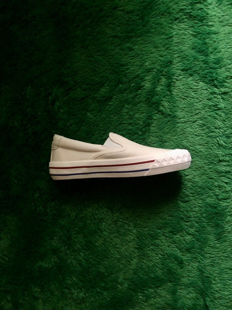 Compass Retrogade Slip On Cream, Fesyen Pria, Sepatu , Sneakers di ...